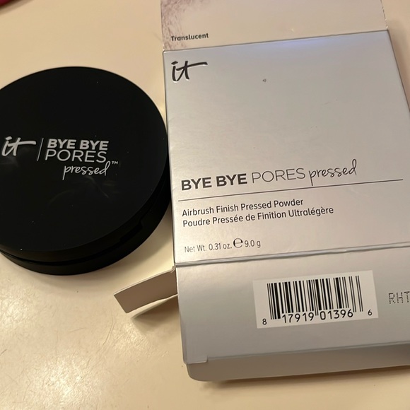 it cosmetics | Makeup | Bye Bye Pores Pressed Powder By It Cosmetics ...